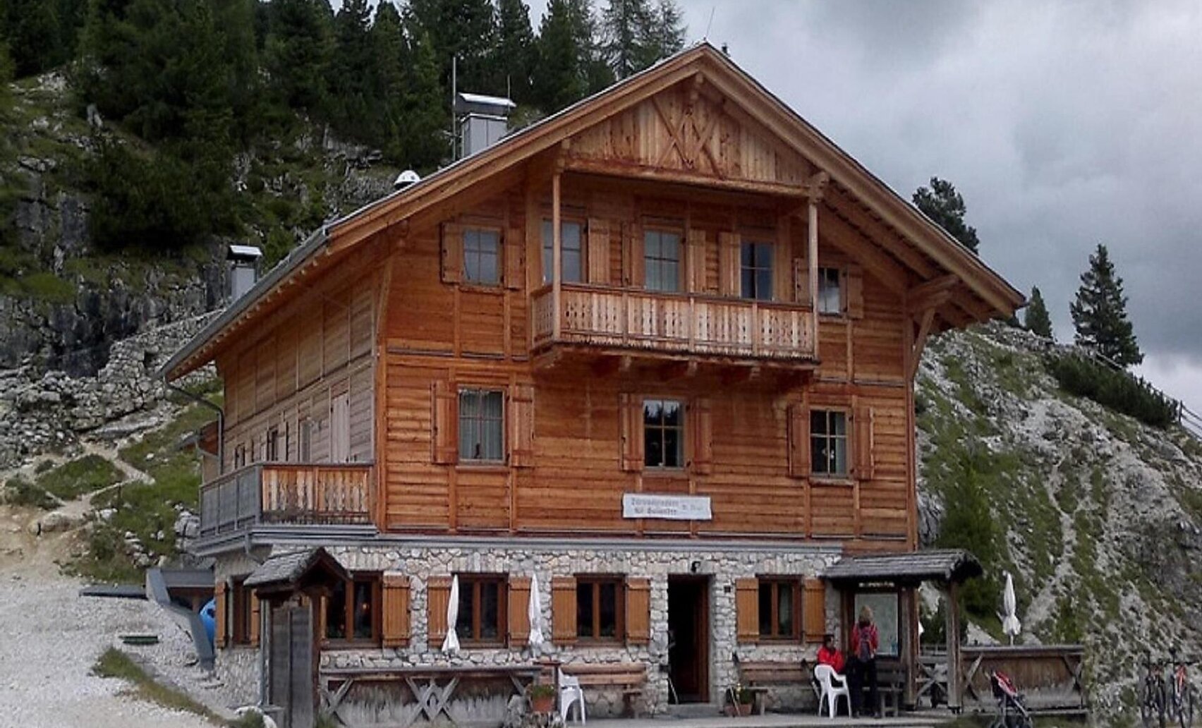 Dreizinnenhütte / Rifugio Locatelli hut - Drei Zinnen